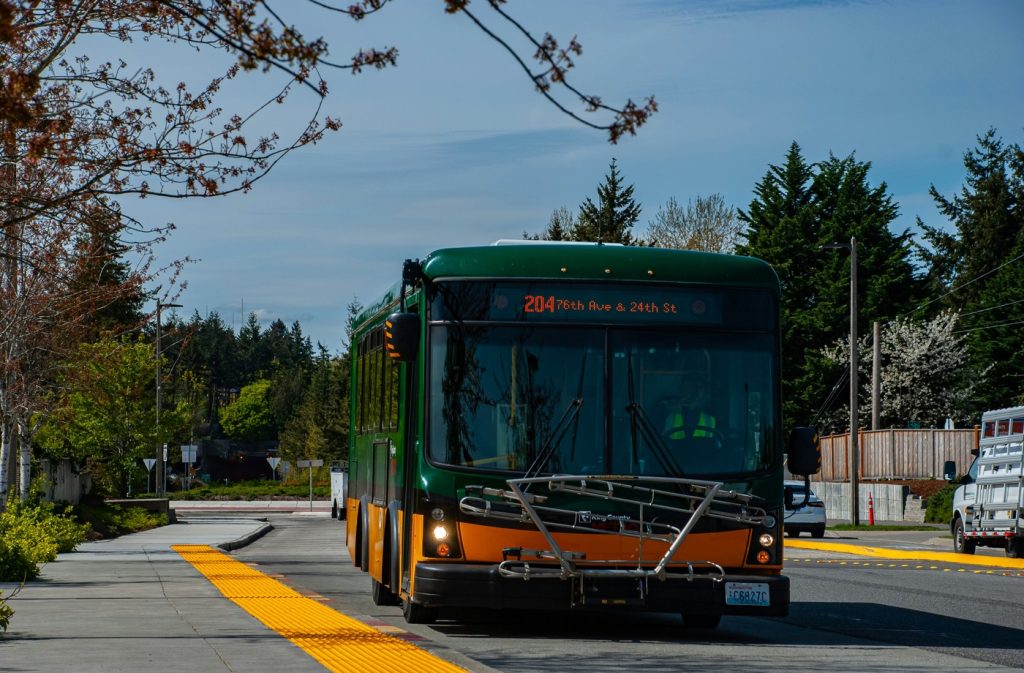 How to Use a Transit Card Across Multiple Cities - Silver Screen Buses